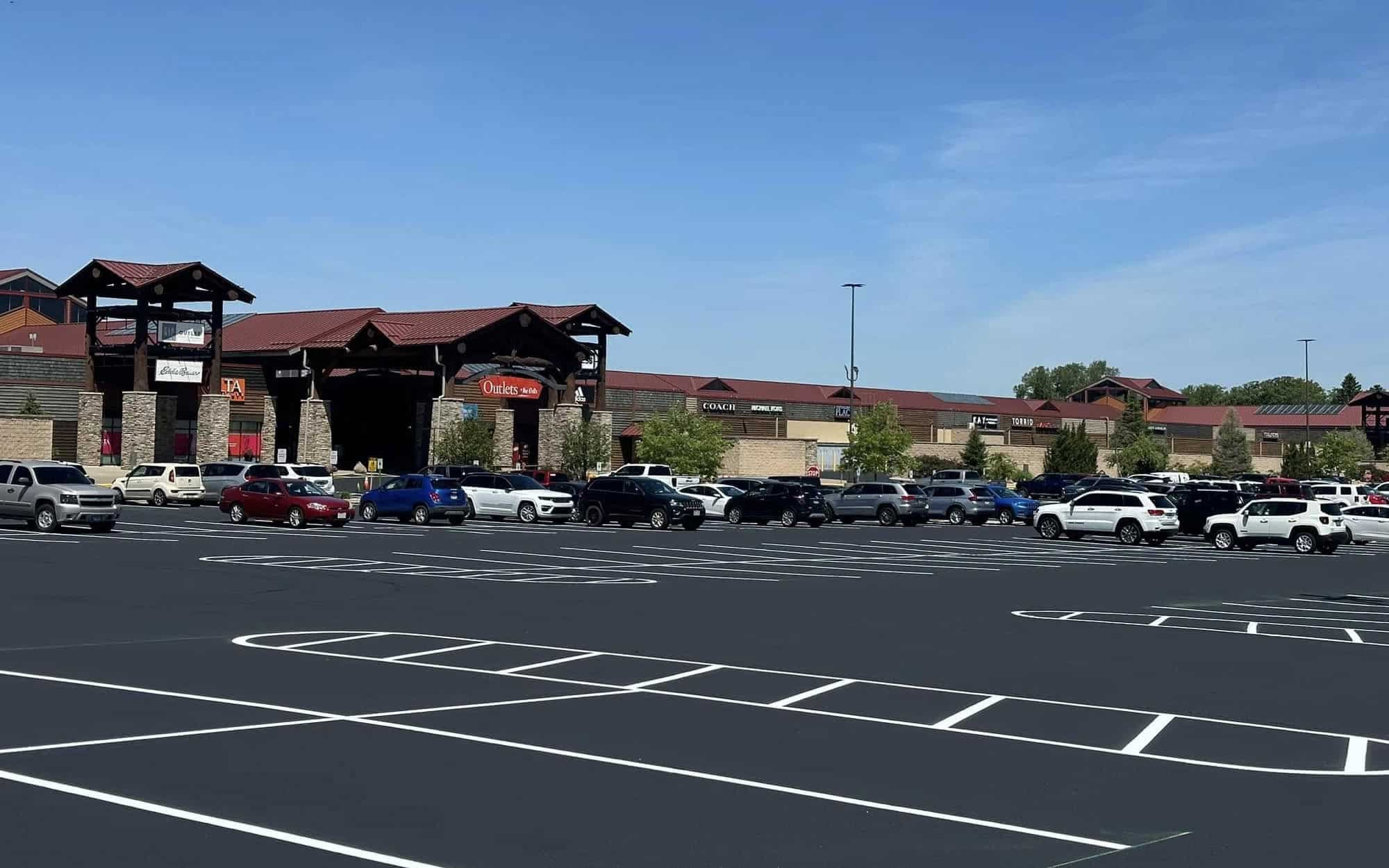 Parking Lot Striping Services | SSI